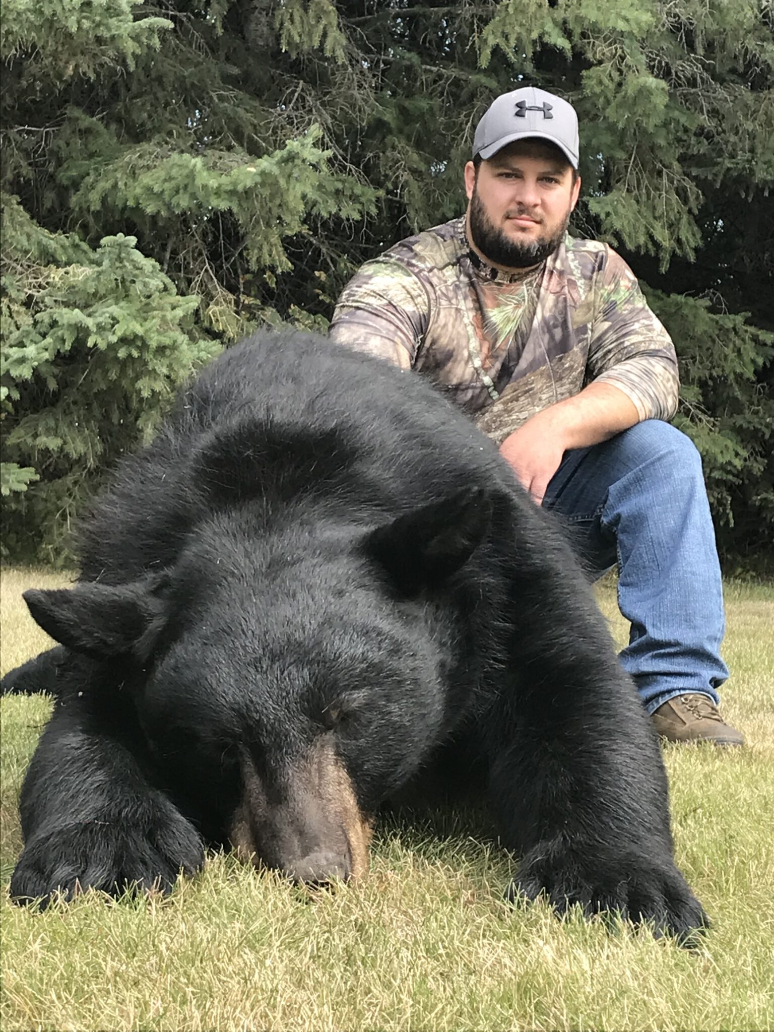 Black Bear Hunts – Woody River Trophy Hunts